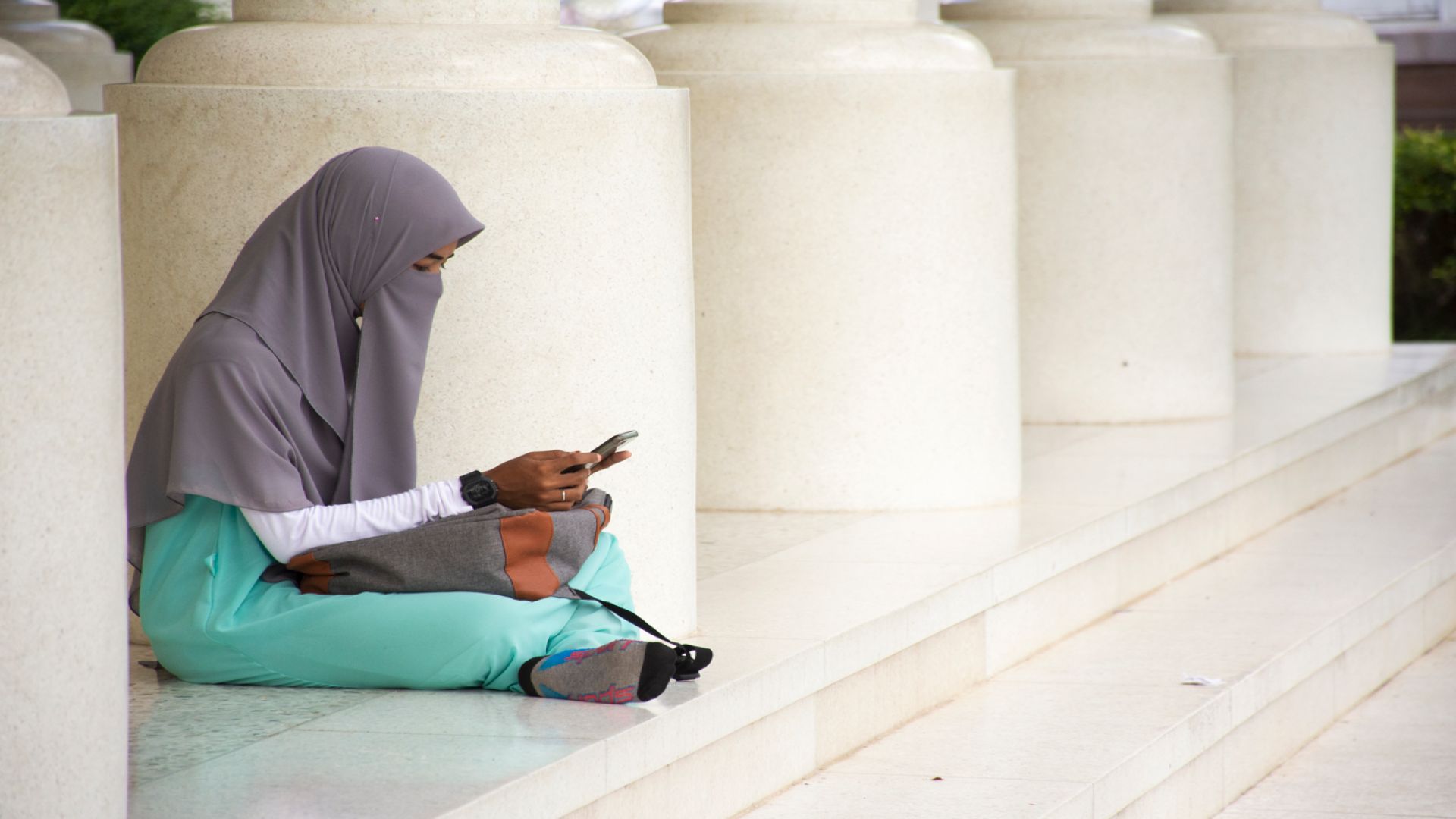 Panduan Adab Memasuki Masjid untuk Muslimah, Sunnah dan Doa yang Dianjurkan