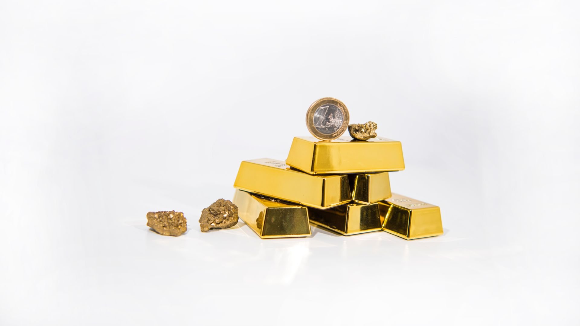 Panduan Zakat Emas dan Perak: Hukum, Perhitungan, dan Cara Pembayaran