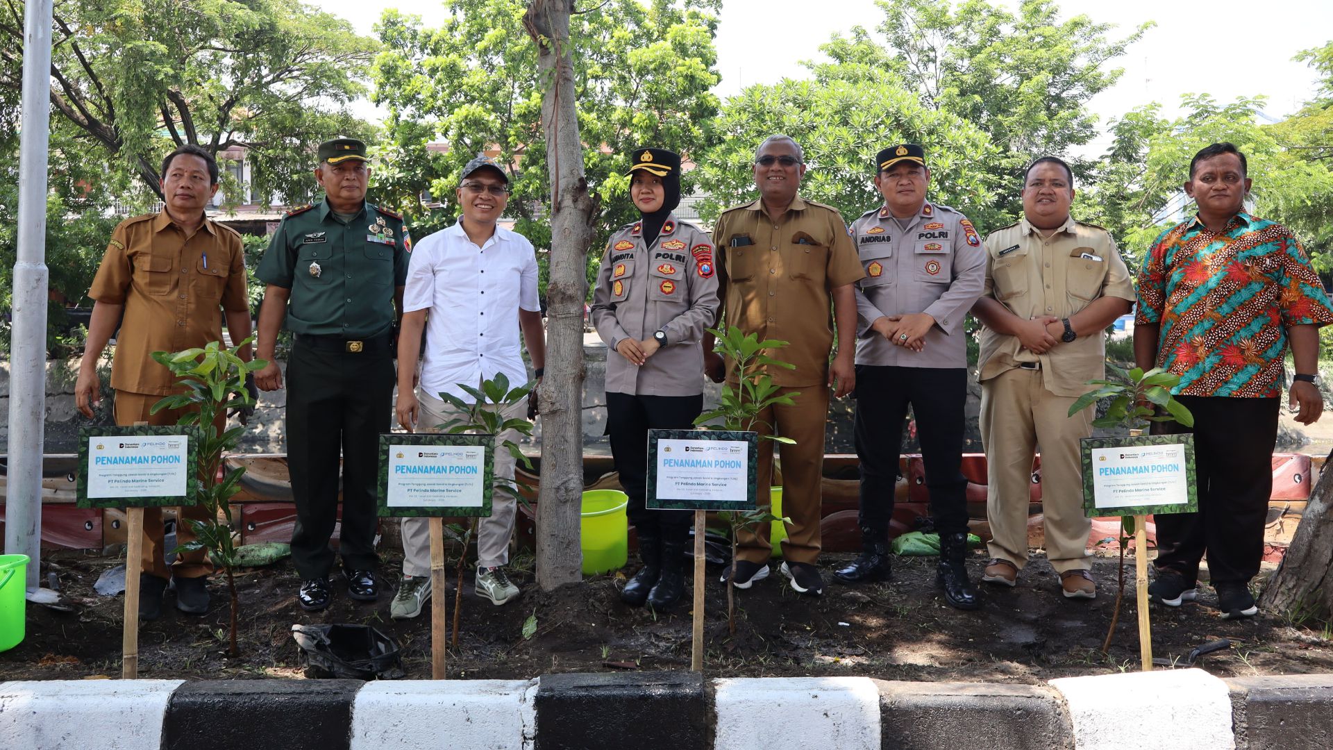 Pelindo Marine Service Bersama Wakapolres Tanjung Perak Tanam Pohon di ...